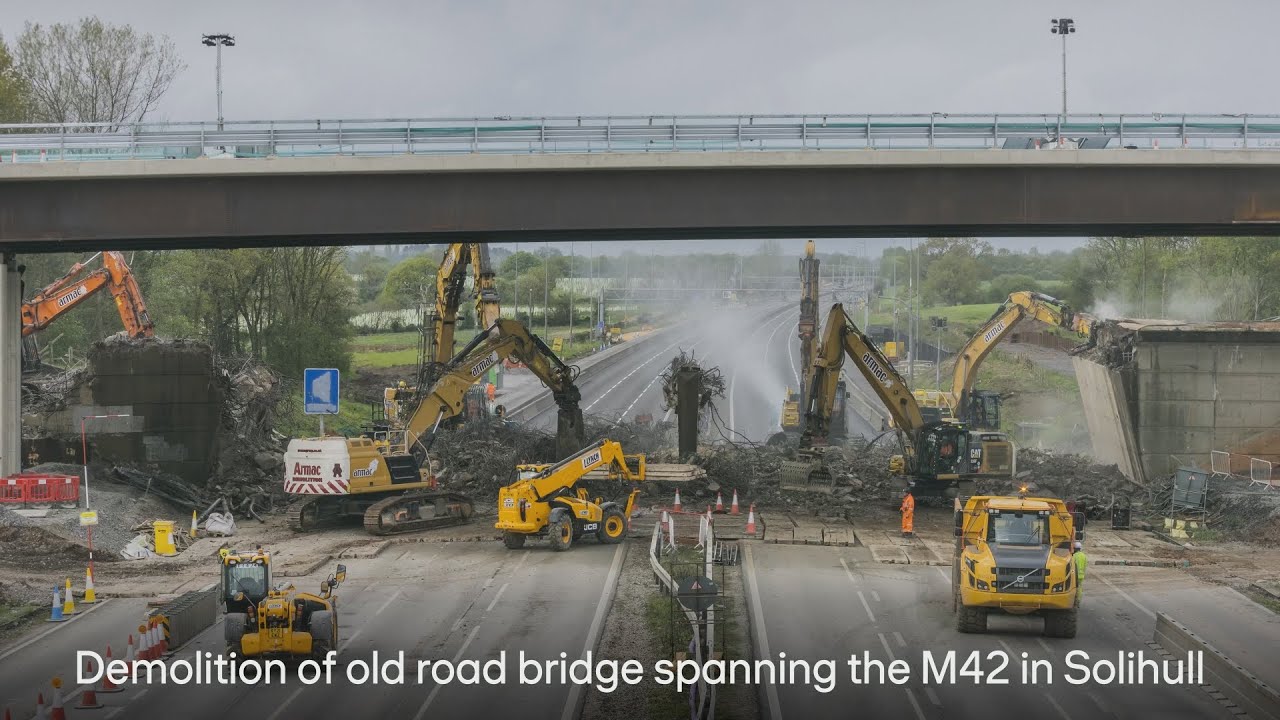 Demolition of Solihull Road bridge - YouTube