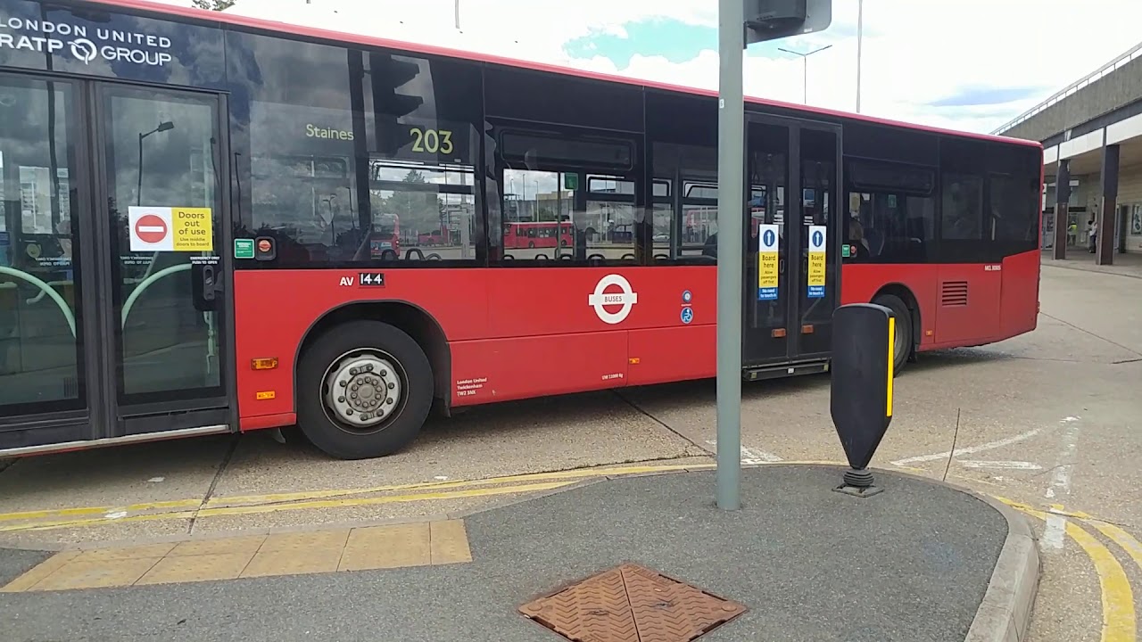 Here is the 203 bus in Heathrow - YouTube
