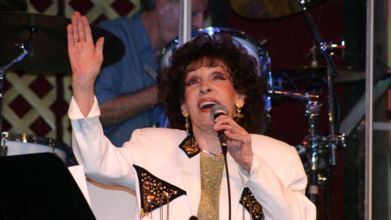 Dottie Rambo - Midnight Jamboree (part 8 of 9) - YouTube