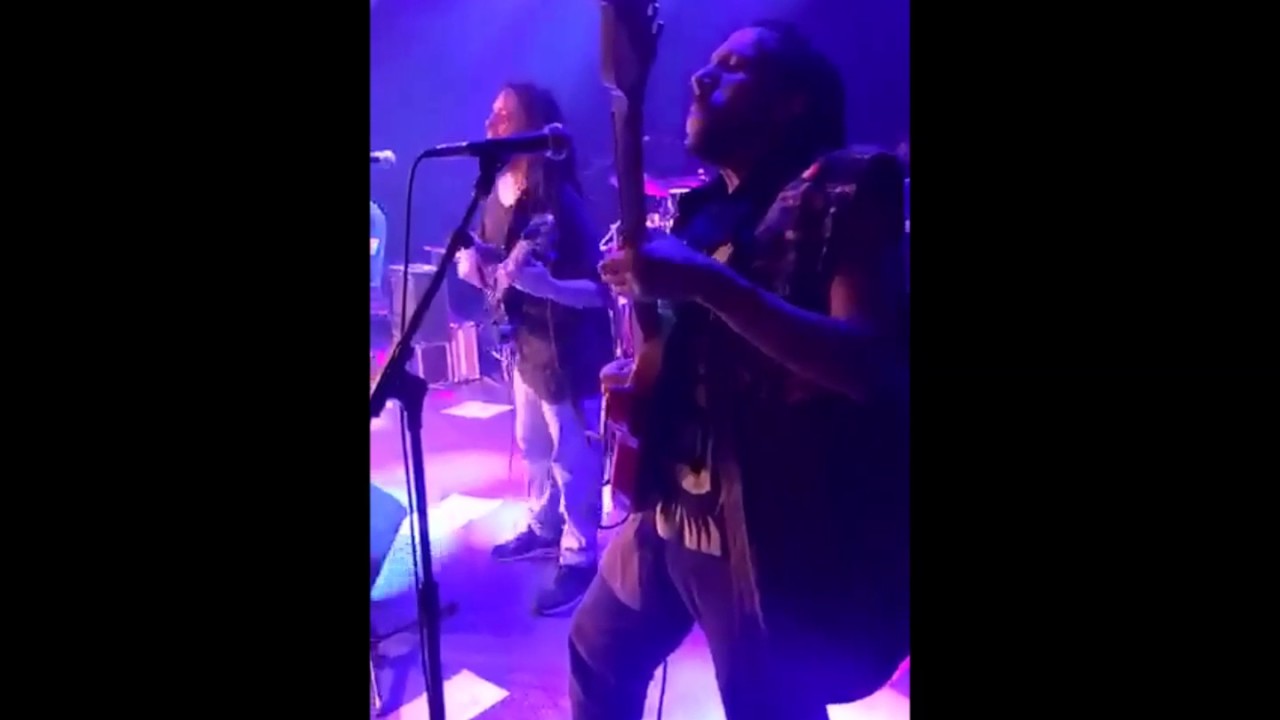 FYAHBWOY & FORWARD EVER BAND (KING BRATT RAW EXP 1) - YouTube