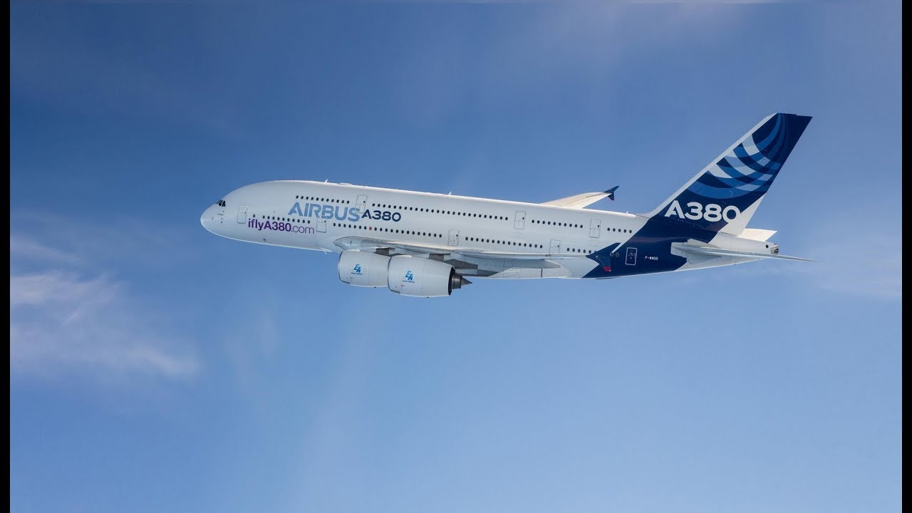 Amazing view of Biggest Plane Airbus A380 Takeoff - YouTube