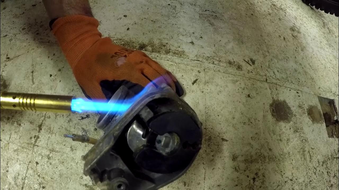 Где находится винт холостого хода в TPI, как его выкрутить и заменить ...