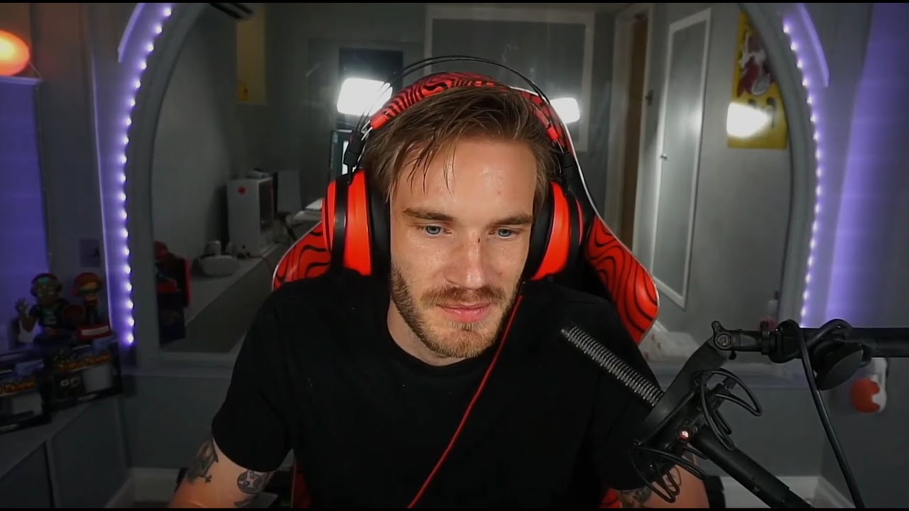 chilling live PewDiePie live stream plays superliminal - YouTube