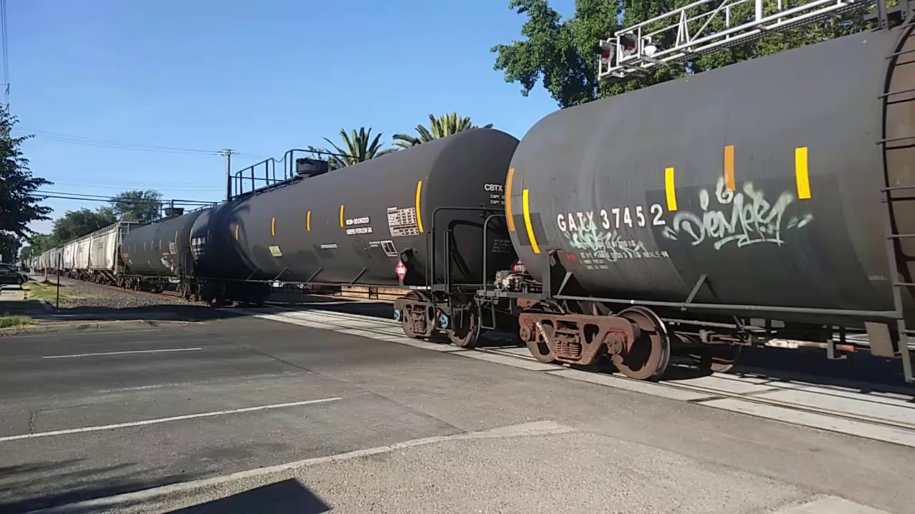BNSF 5042 South w/Good Crew @ Sacramento CA 6/18/2020 - YouTube