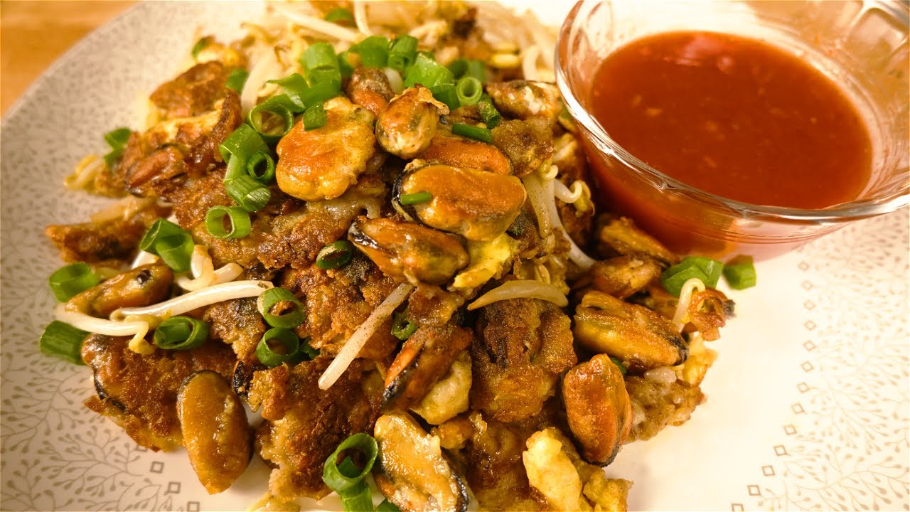 Crispy Fried Mussels Pancake | 🔥🔥 Hoi Tod Thai Street Food! 🍲🔥 ep 1 ...
