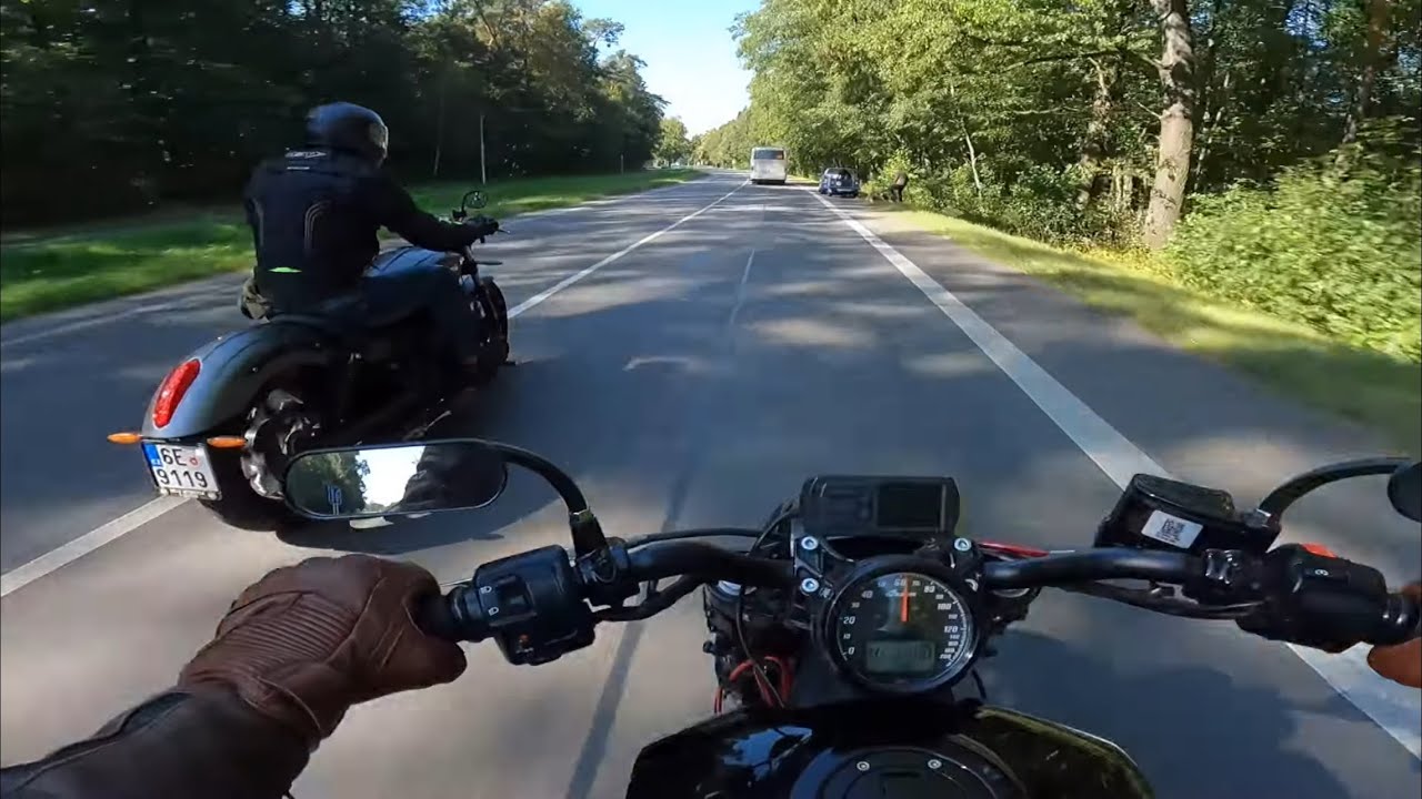 Indian Scout vs Victory Octane Engine sound only - YouTube