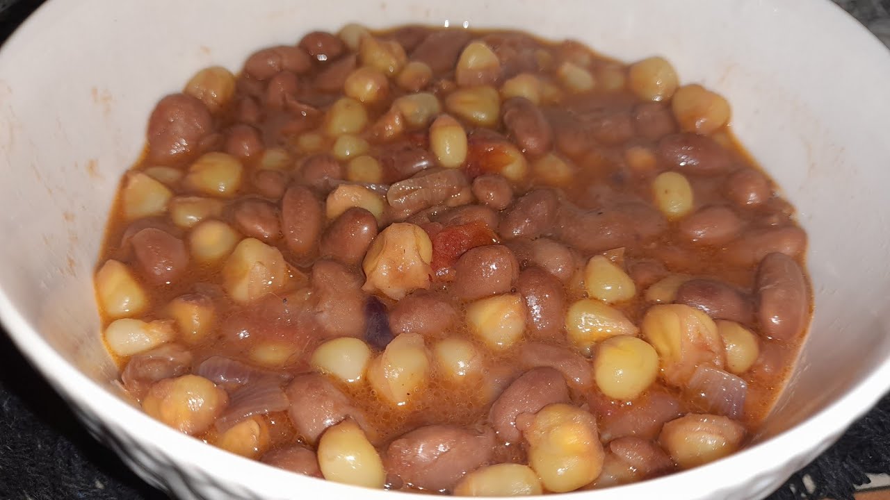 How To Cook Githeri - YouTube