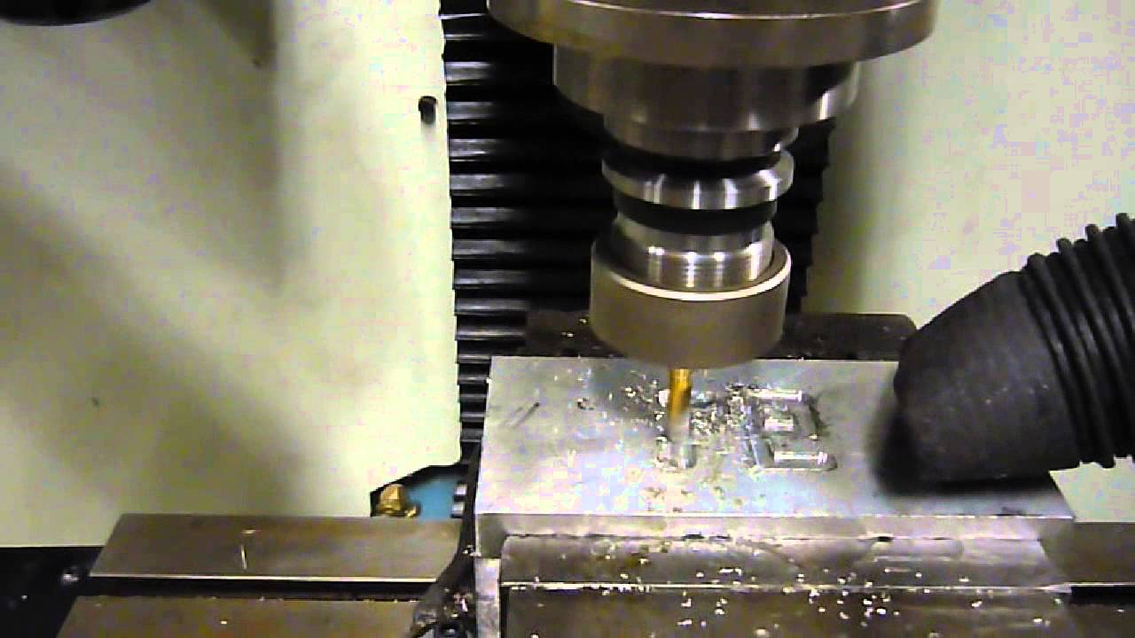 Miters DYNA-MYTE 1007 CNC Mill - YouTube