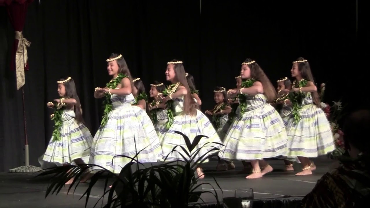 Hālau Hula ‘O Hokulani-2015 Iā 'Oe E Ka Lā-Kaikamahine-Hula Kahiko ...