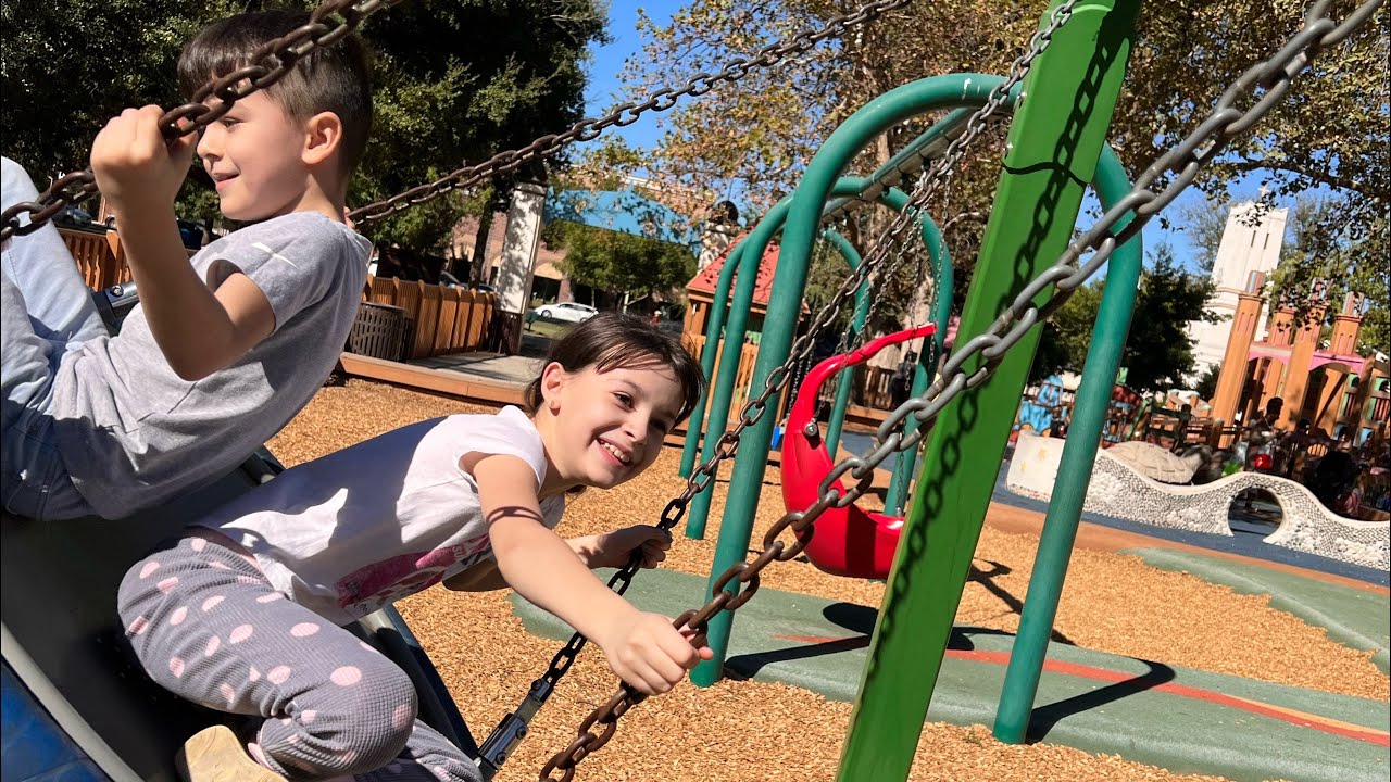 Fun walk | Amina and Mark are walking in the park - YouTube