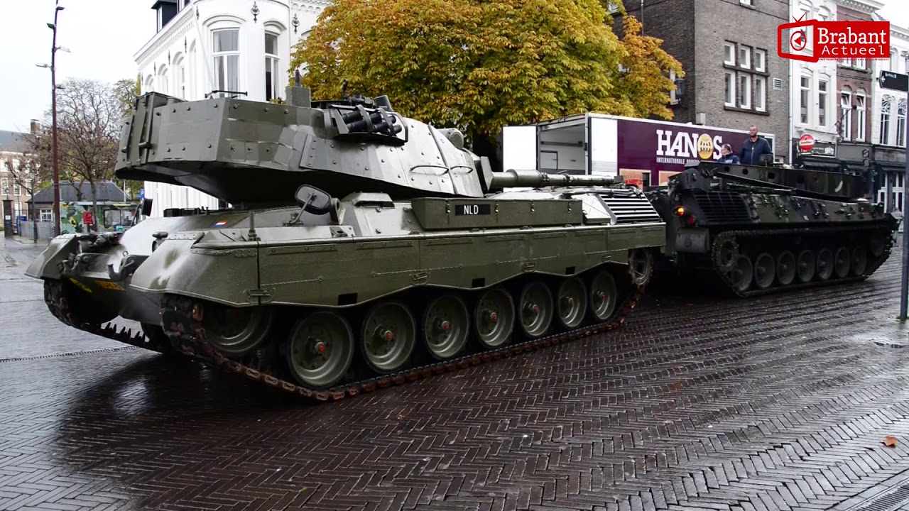 (VIDEO) 27-10-2018 Twee tanks rijden door Breda naar kazerne ...