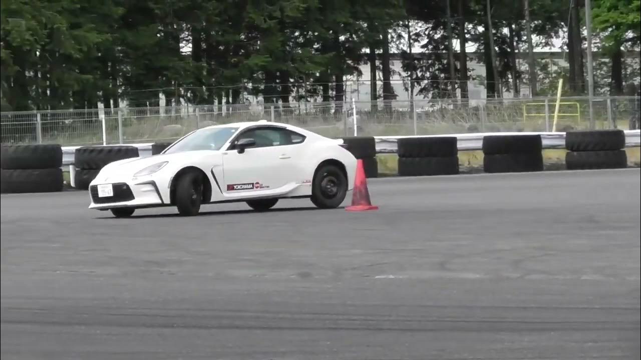 GR86 LSD入れてジムカーナ何秒アップするのか⁉︎ GR86ジムカーナ車両への道 - YouTube