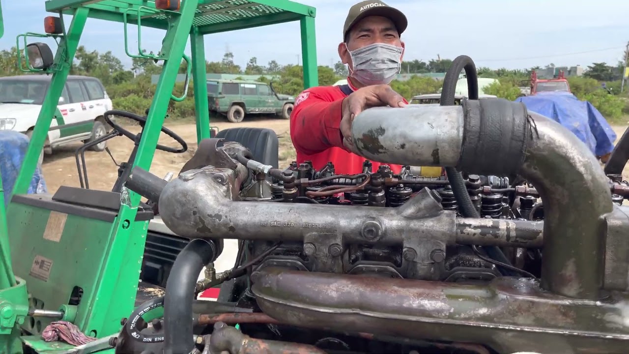 Start REO M52A1 Tractor Mack 673 engine 1972. Viet Nam - YouTube