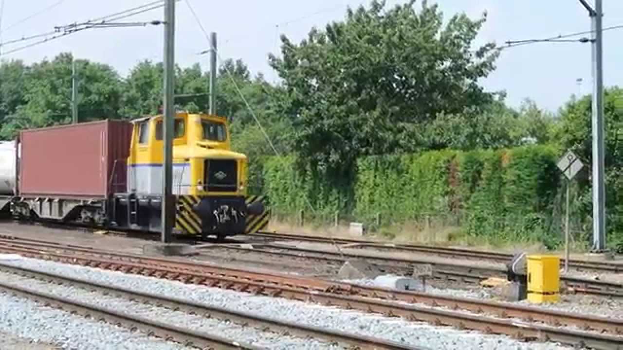 Shunter Tractie 503 with Intermodal Container Train Blerick, NL 24 06 ...