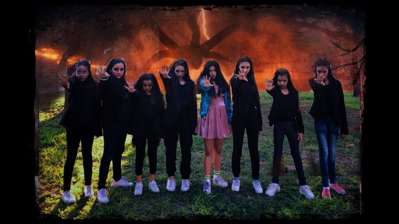 Stranger Things Dance /Demogorgon - YouTube