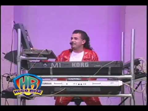 Hugo Ruiz el bebe de los teclados * El chicharon - YouTube