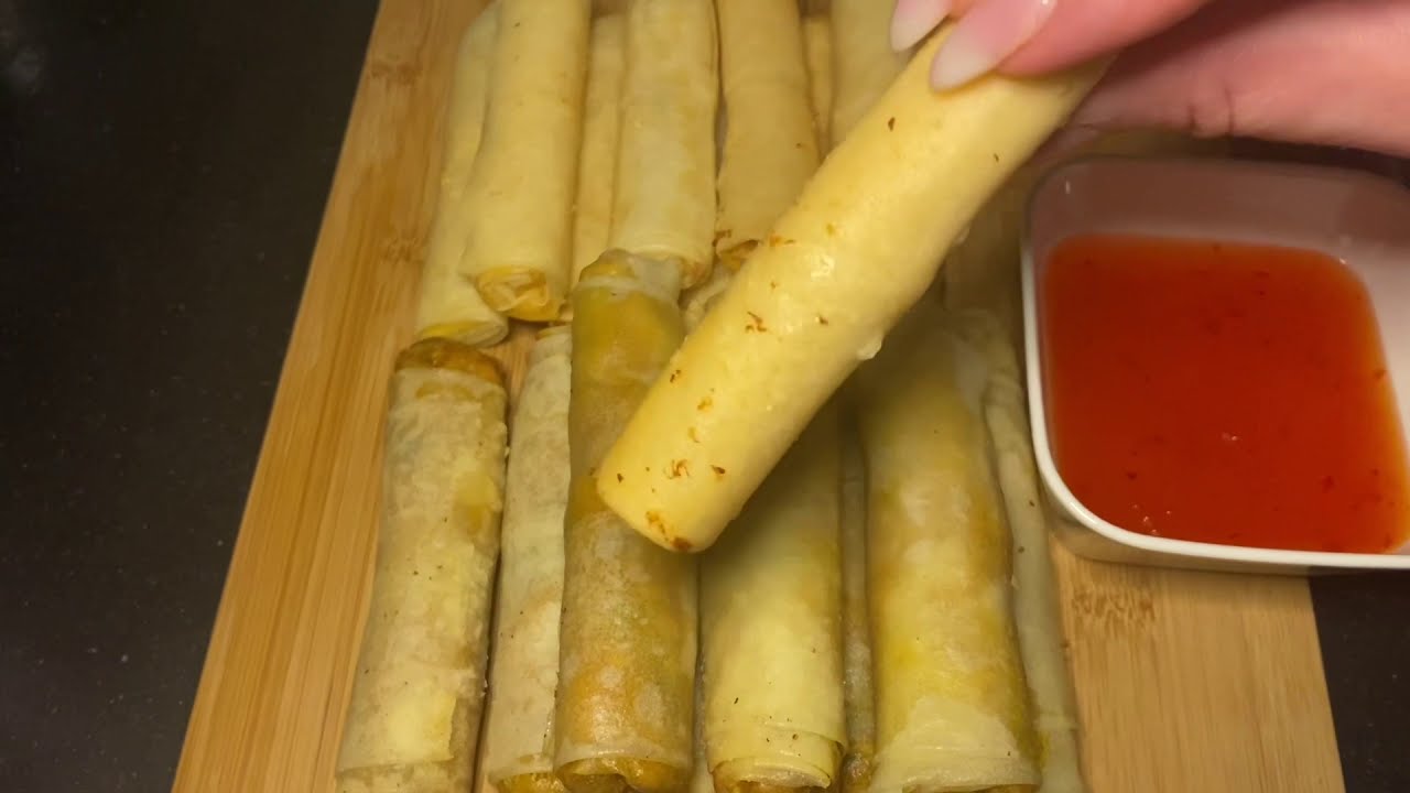 Chicken spring roll and cheese | Kip loempia en kaas loempia’s - YouTube