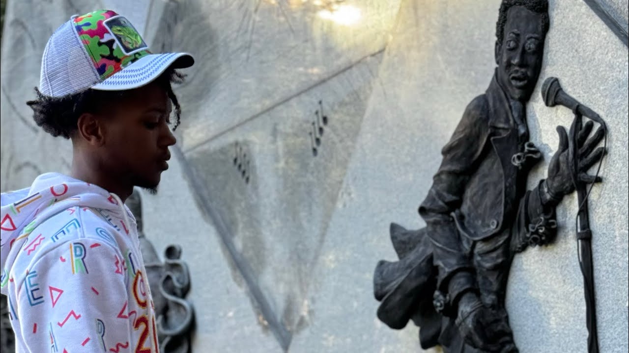 K AEE - LIVE PERFORMANCE (Get To Kno Me) - YouTube