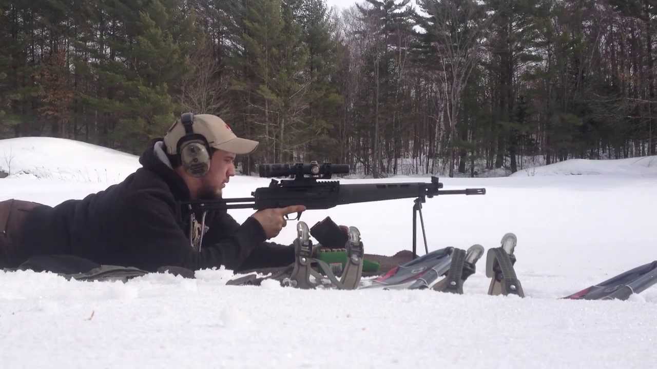 Famae SG542 - YouTube