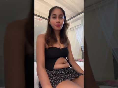 no girl, it's literally just bloat 🤦🏻‍♀️ #foodbaby #stuffed #bloated #gainweight #foodbabybelly