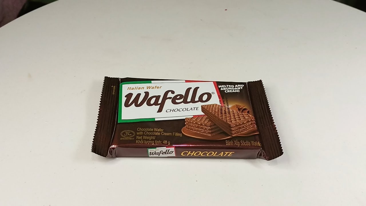 ITALIAN WAFER WAFELLO CHOCOLATE FLAVOR - YouTube