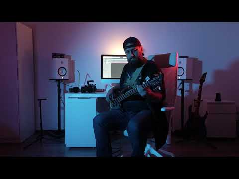 Night- Running away bass