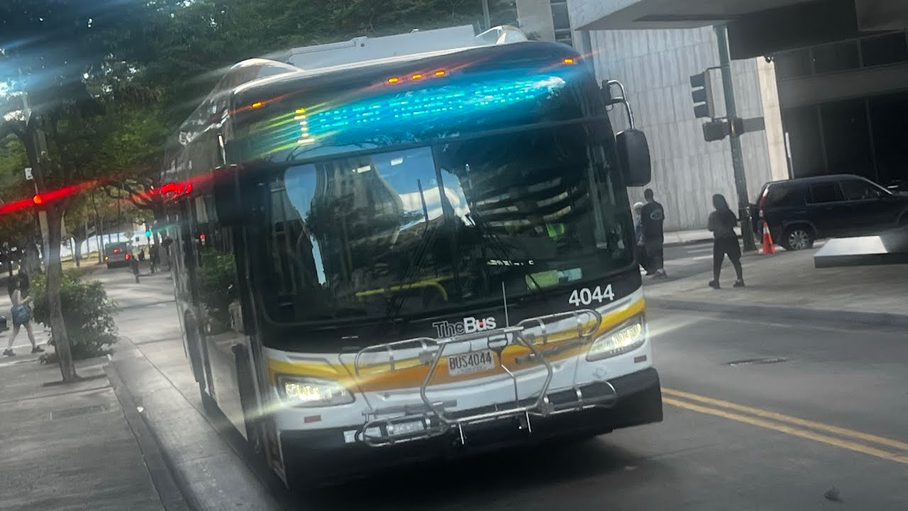 Honolulu Bus #4044 Route 1 - YouTube