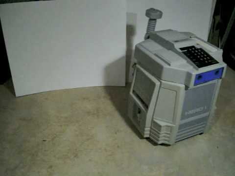 Heathkit Hero 1 Robot Executing a short stored program - YouTube