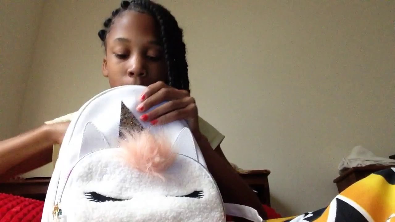 My Backpack Reveal👍🏽👌🏾 - YouTube