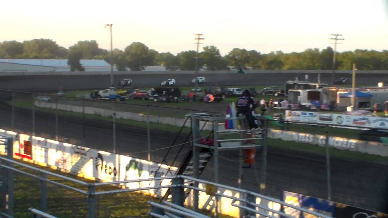 Modified Heat 2 @ Fairmont Raceway 08/05/16 - YouTube