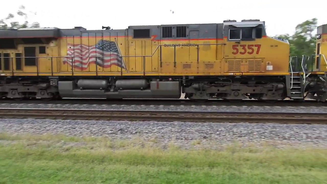 UP 8967 and UP 5357 lead a Z train with 2 mid train DPU's east in Dixon IL - YouTube