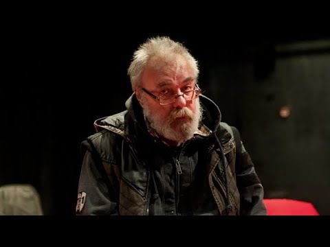 Meghalt Ádám Tamás, a Família Kft. egykori főszereplője - YouTube