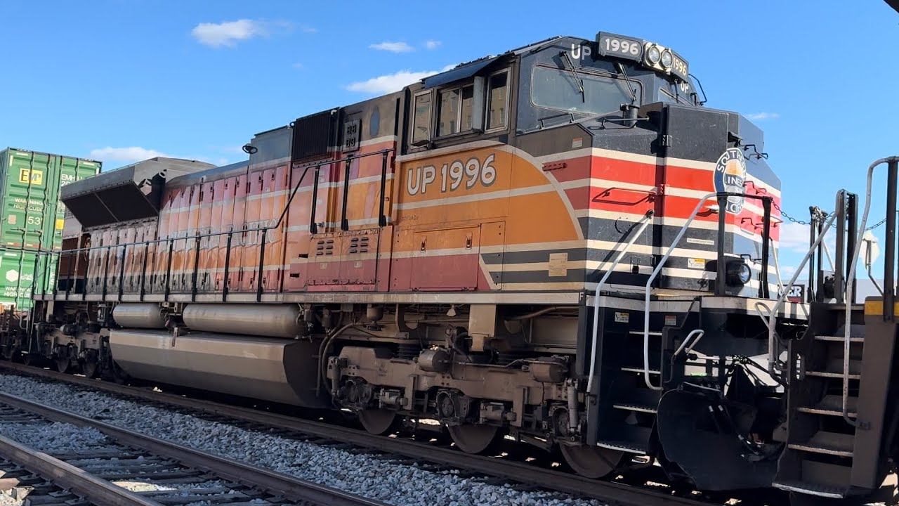 UP 1996 (Southern Pacific) In Fort Worth TX!!! - YouTube