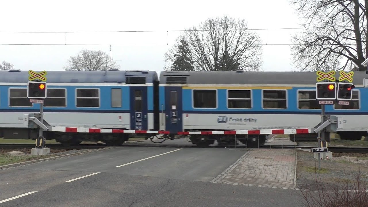 Železniční přejezd Třebechovice pod Orebem #4 18.1. 2025 Czech railroad ...