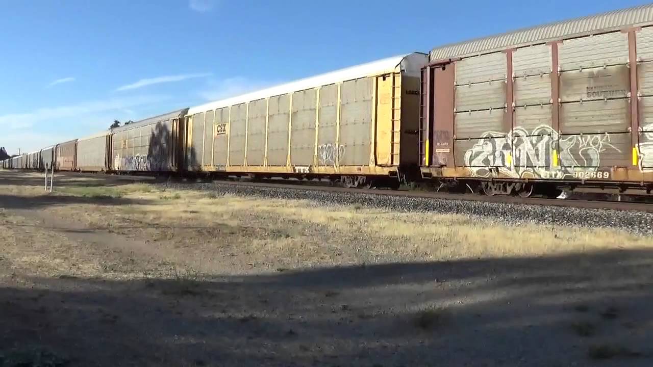 UP 5011 empty autoracks south [HD] - YouTube