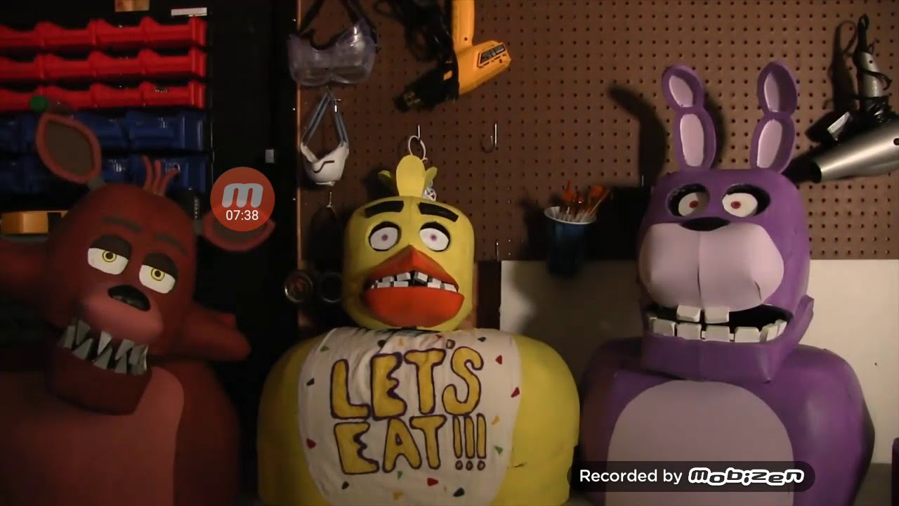 DRIVE THRU FNAF! - YouTube