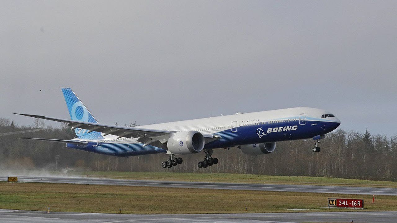 Boeing 777X first take off - YouTube