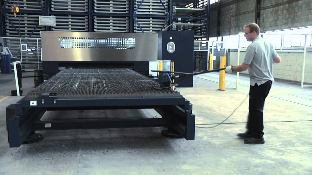 Trumpf Slat Cleaner for Lasers - YouTube