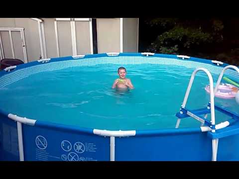 Doing a flip in the pool - YouTube