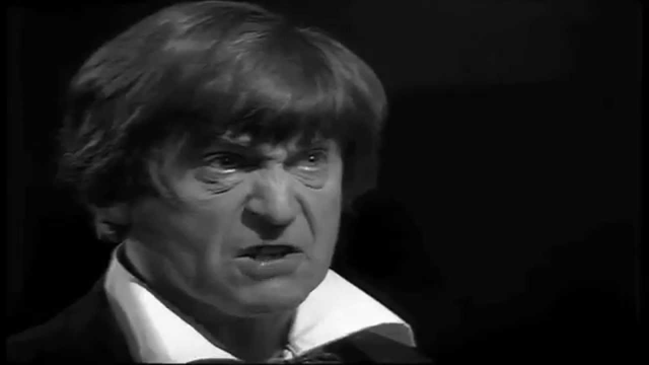 The 2nd Doctor Chooses his next Incarnation - YouTube