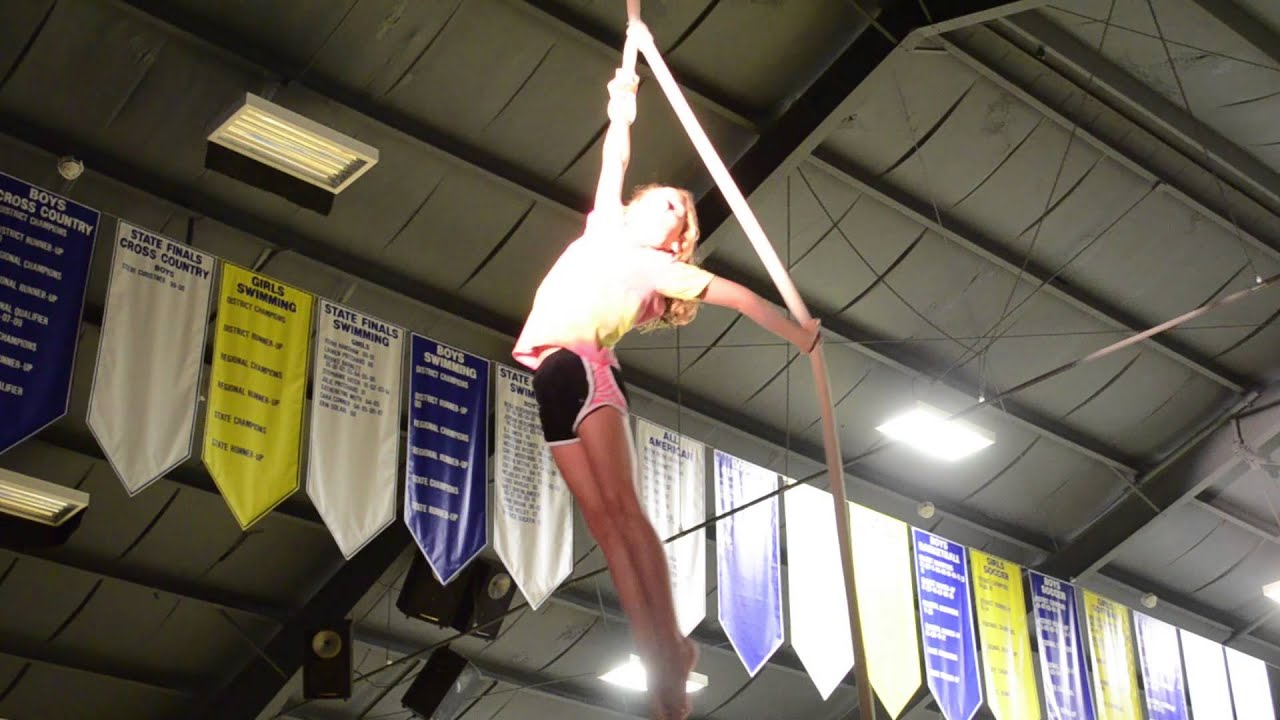 Campers find balance with Sarasota Christian School Circus Camp - YouTube