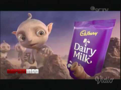 Iklan Cadbury Dairy Milk - Aliens Dance (Martians) - YouTube