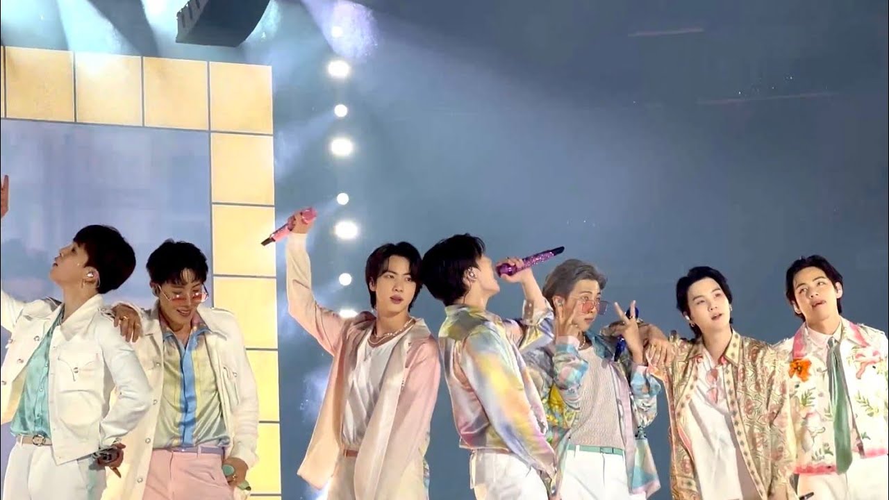 BTS PTD On Stage Las Vegas - Permission To Dance Live Performance ...