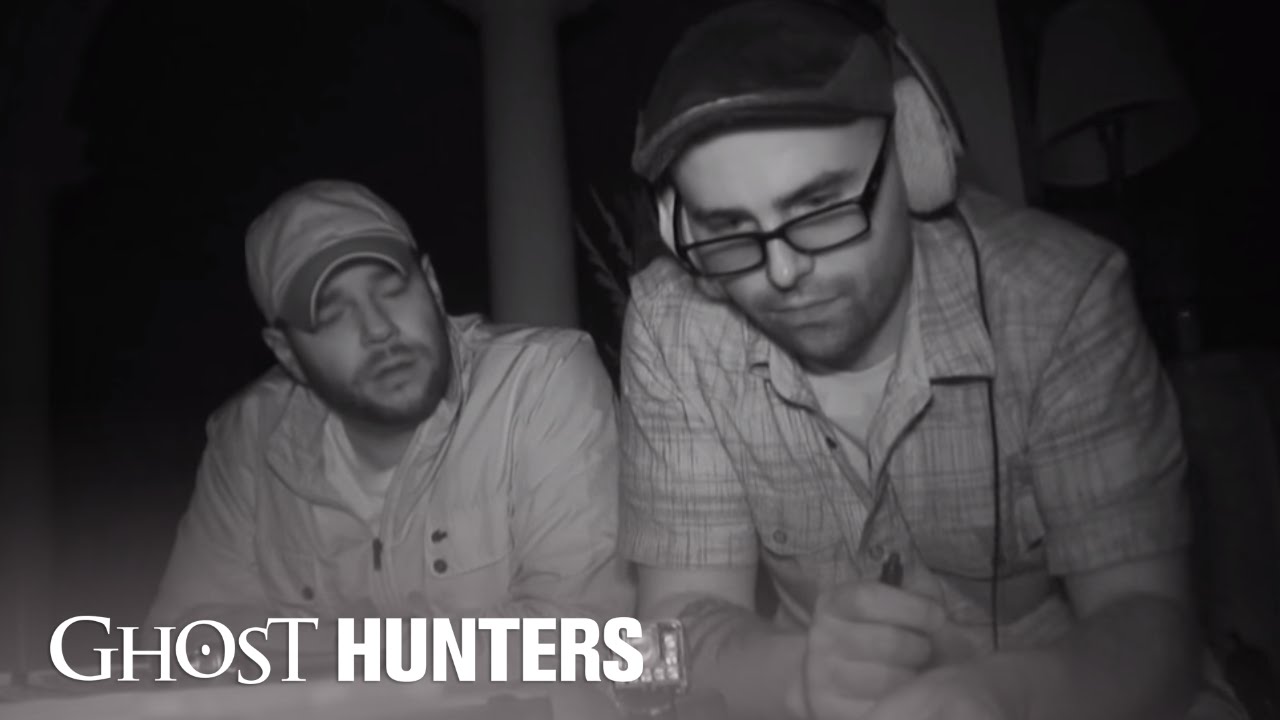 GHOST HUNTERS (Highlights) | Up Close And Personal Spirits from "Last ...