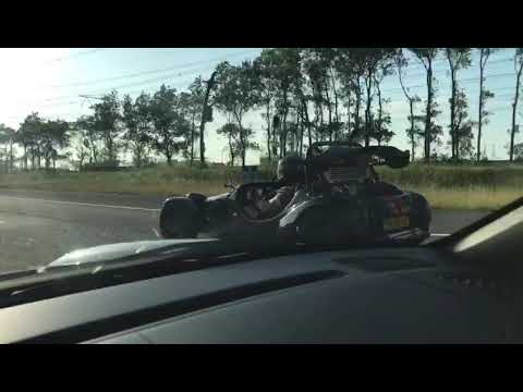 Porsche 997 turbo vs k20 rotrex kitcar - YouTube