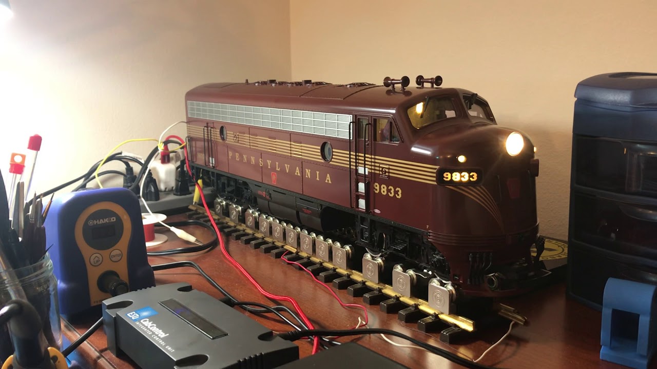 LGB EMD F7 Loksound 5 - YouTube