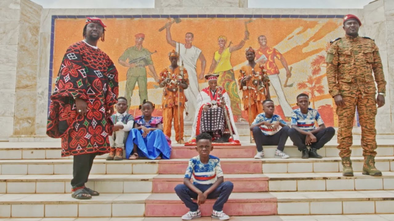 TIGRITUDE : Action Attitude / Donsharp de Batoro (clip officiel) - YouTube