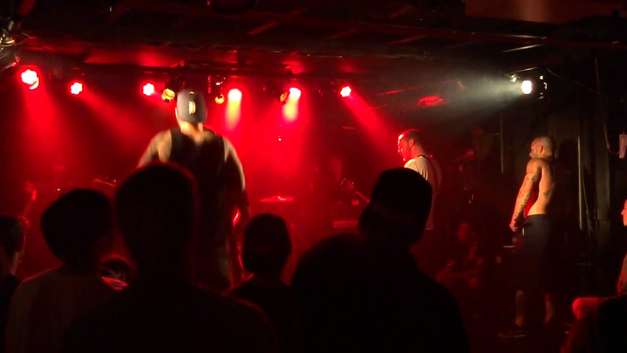 xTYRANTx JAPAN TOUR in shinjuku - YouTube