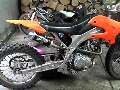 Atomik proX 250 idle+rev - YouTube