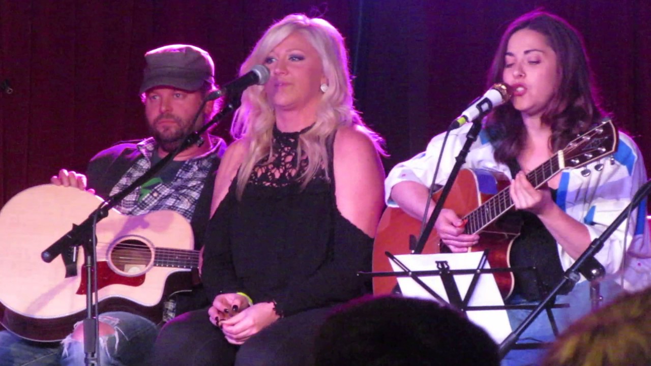 Julia Diorio "Dragonfly" - YouTube